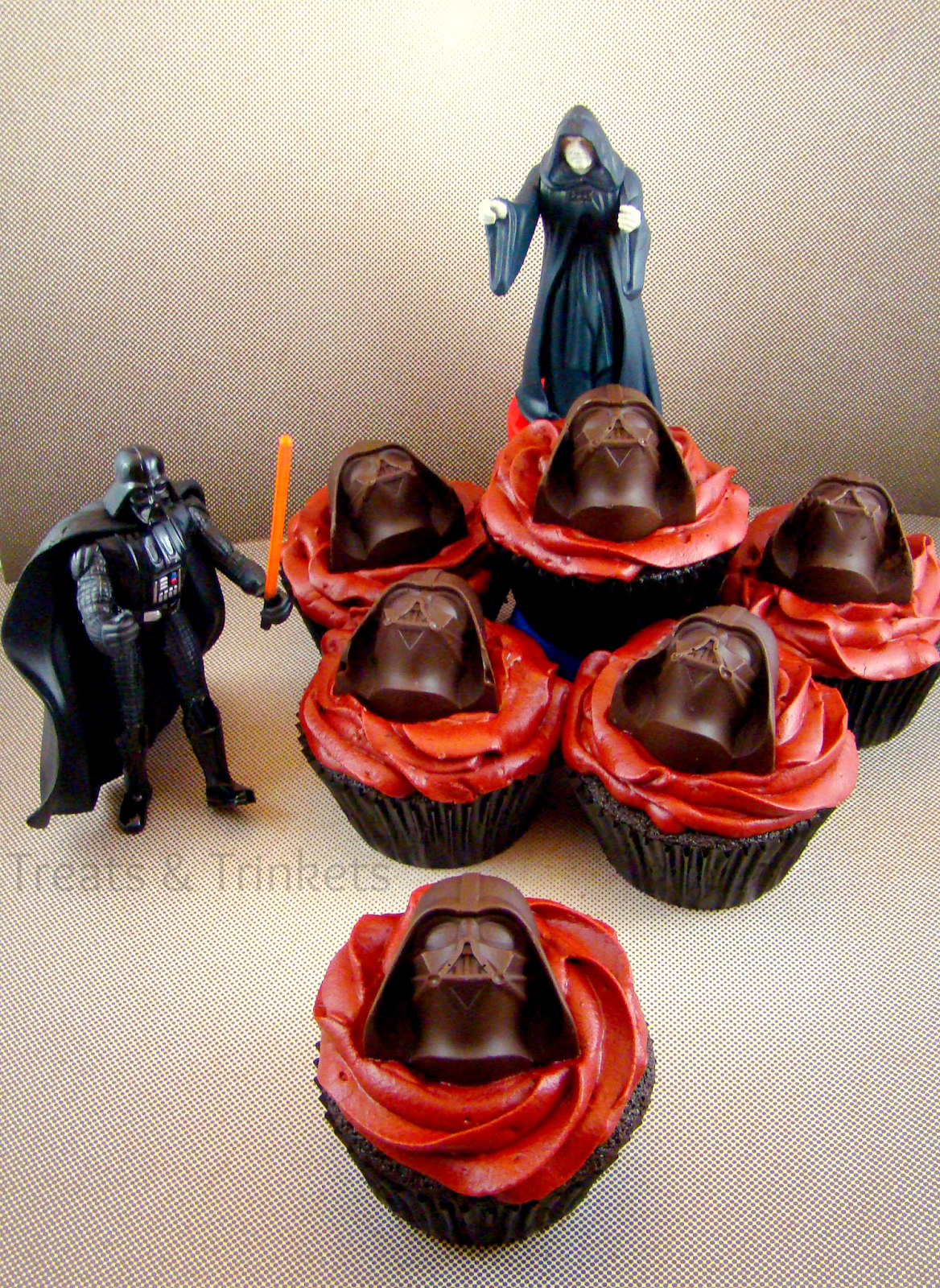 Treats & Trinkets: "Darth" Chocolate Cupcakes with Sith Lord Red Velvet ...