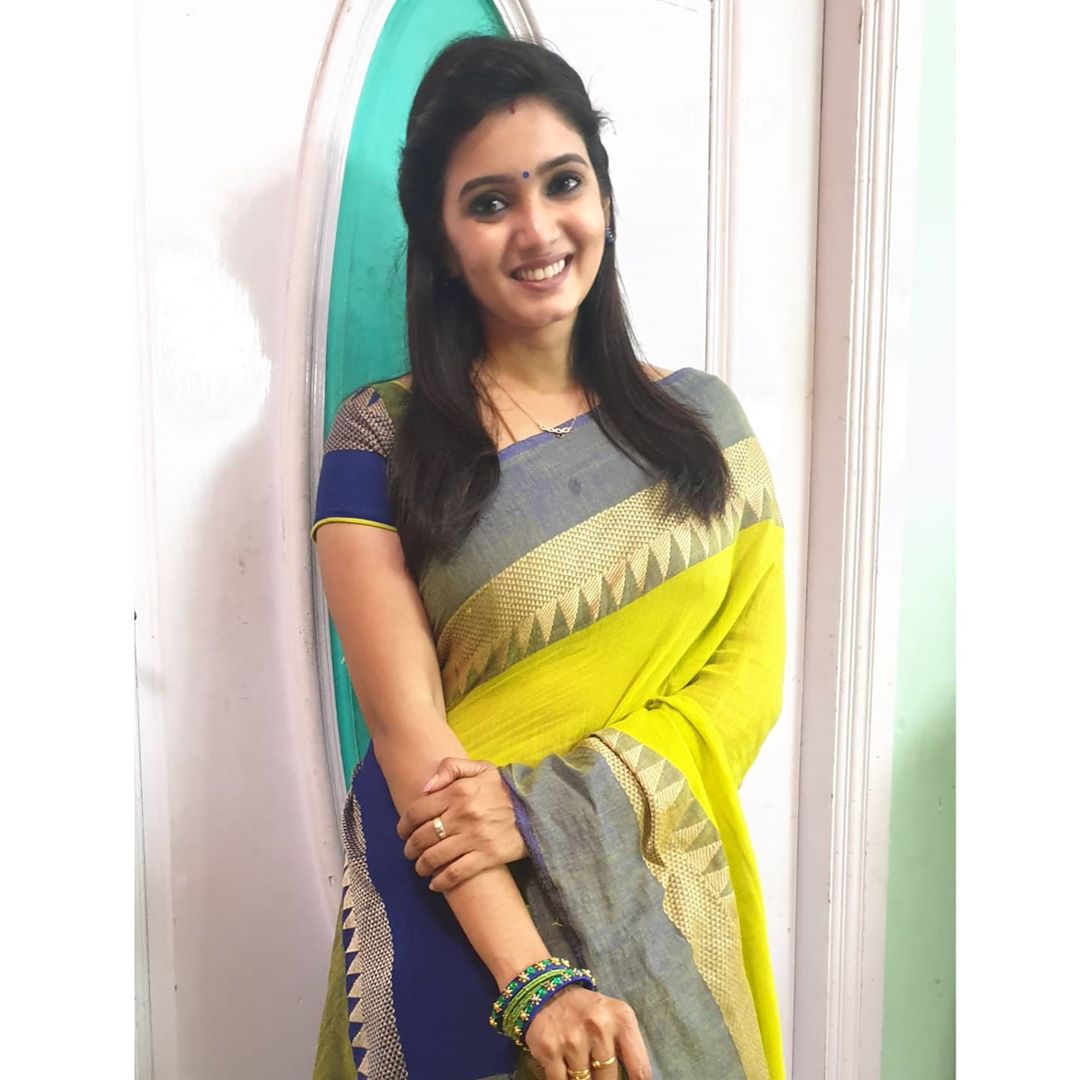 Serial Actress Srithika Sri Beautiful Stills Gallery HD