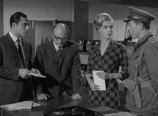 BLACK HOLE REVIEWS: THE NIGHT CALLER (1965) eerie sci-fi thriller in ...