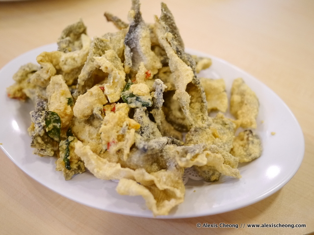 Zichar Review: Uncle Lee Eating House at 29 Teck Chye Terrace ...