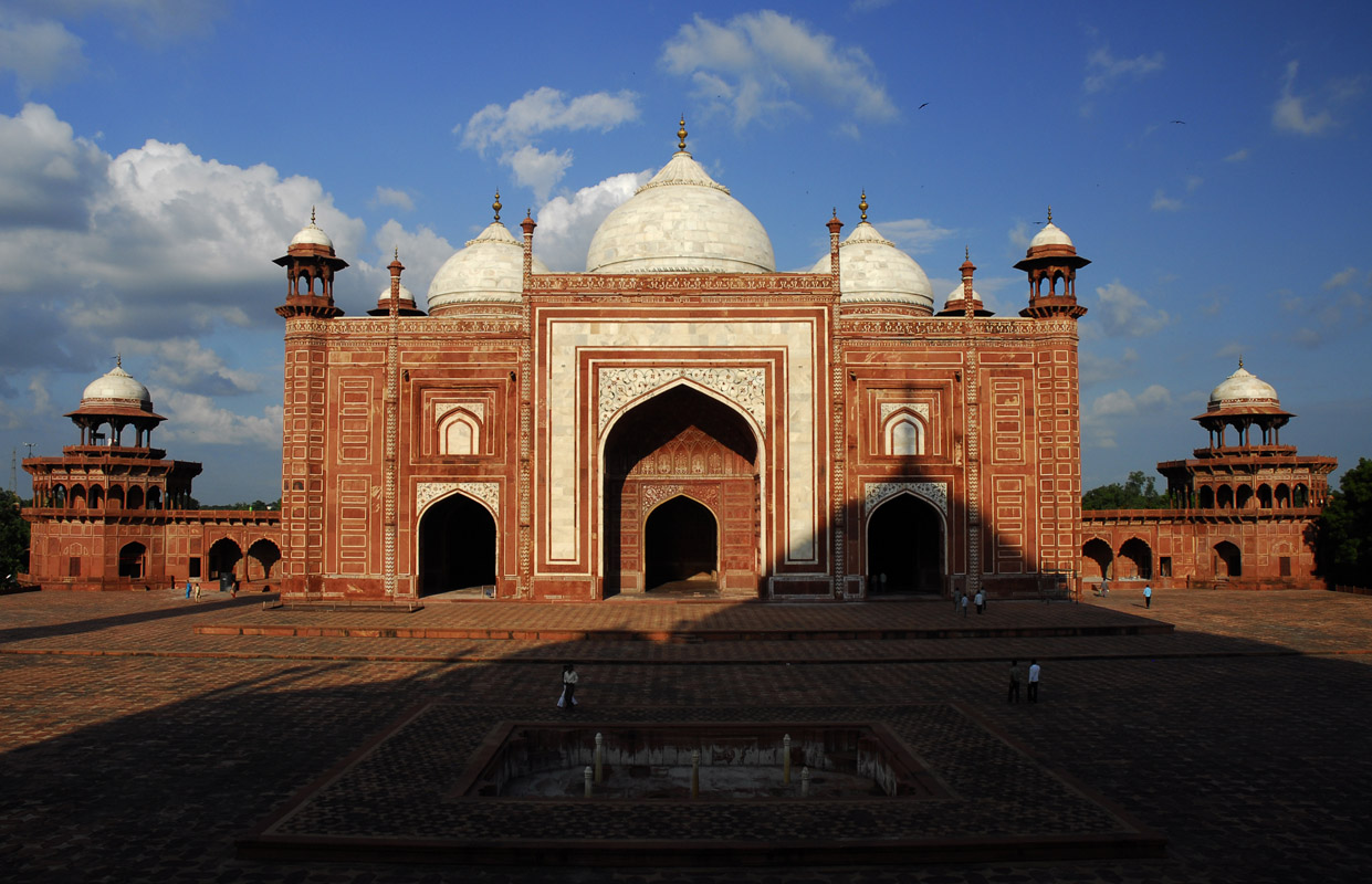 The Taj Mahal | True Love Story Behind This Wonder | World For Travel