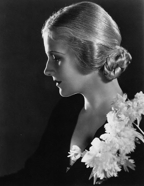 It's The Pictures That Got Small ...: THE THURSDAY GLAMOUR 15!