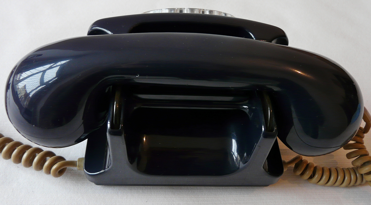 Vintage Matters: Queen Elizabeth II Silver Jubilee Telephone - 1977