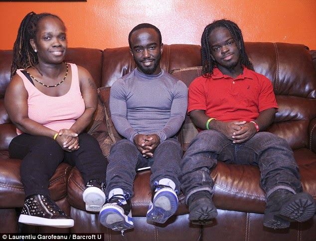 Jahmani Swanson nain plus petit joueur de basketball du monde