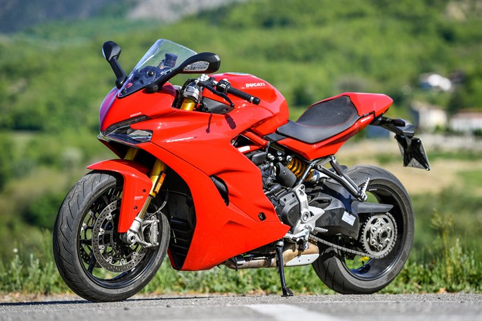 Ducatisti Integralisti: Ducati Supersport 939: Top o Flop?