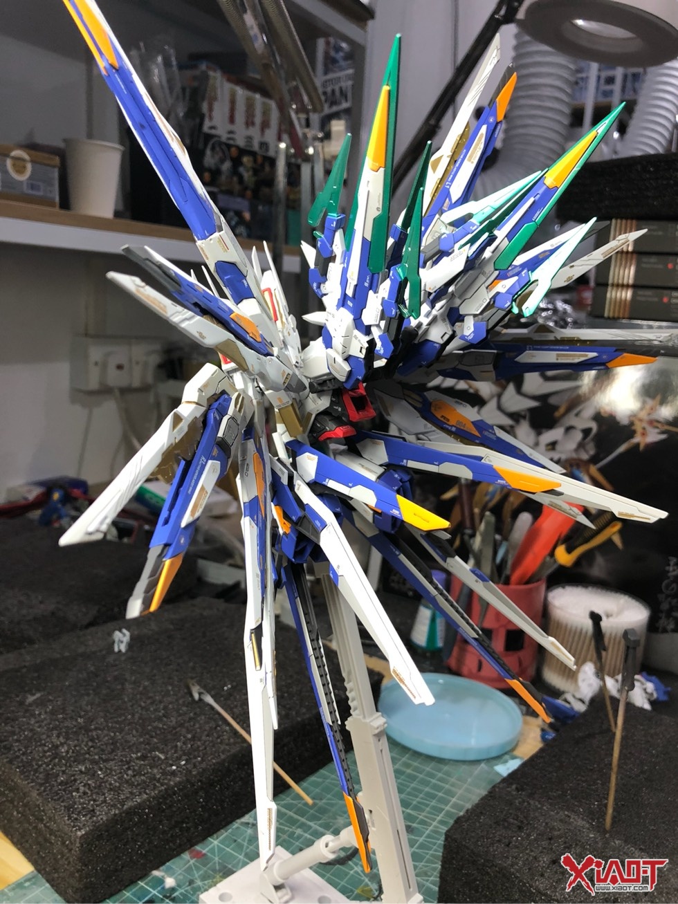 Custom Build: 1/100 Assault Freedom Gundam