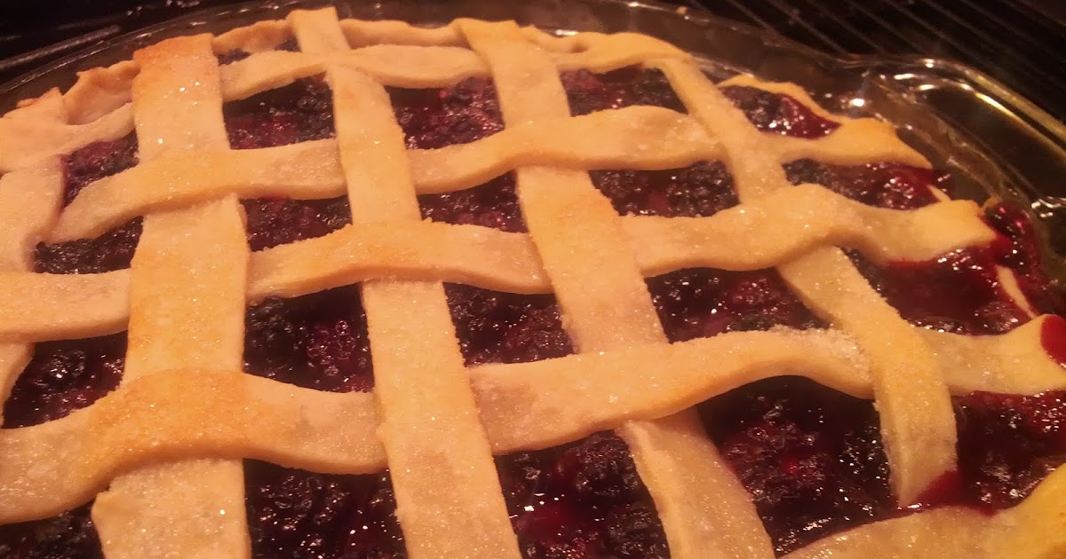 Hey, Bales: Wild Blackberry Pie