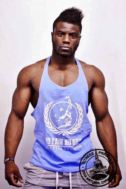 Le Solide: Muscle Mania Paris 2014