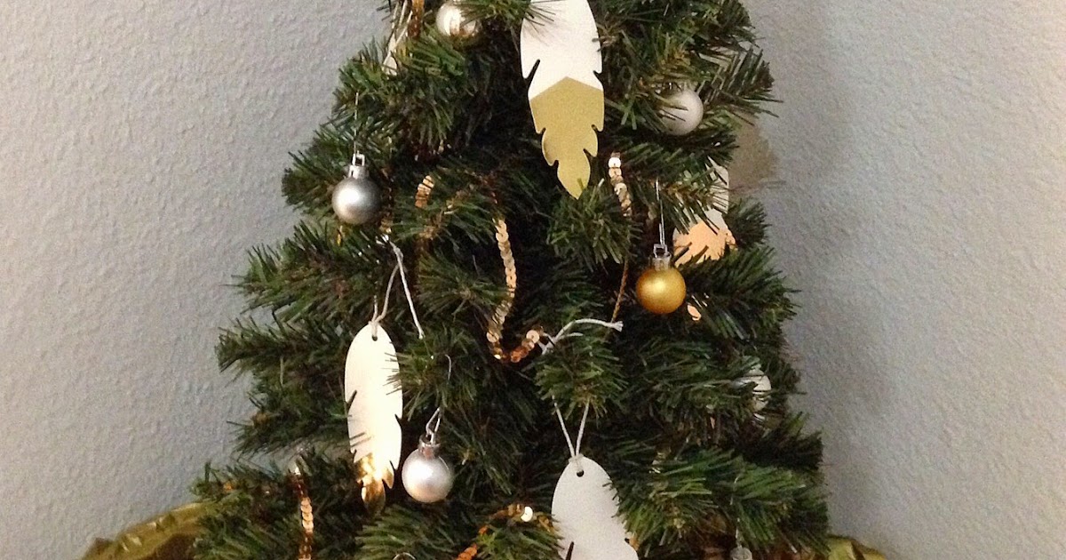 Home Made Austin: 12 Days of Holiday! Day 12: Boho Mini Tree