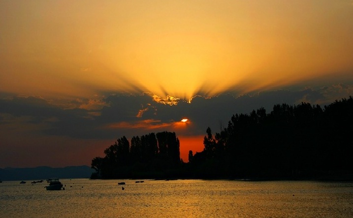 Odysseus' Travels: The Island of the Sun