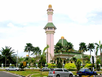 Keunikan Senibina Masjid di Negeri Melaka - Relaks Minda
