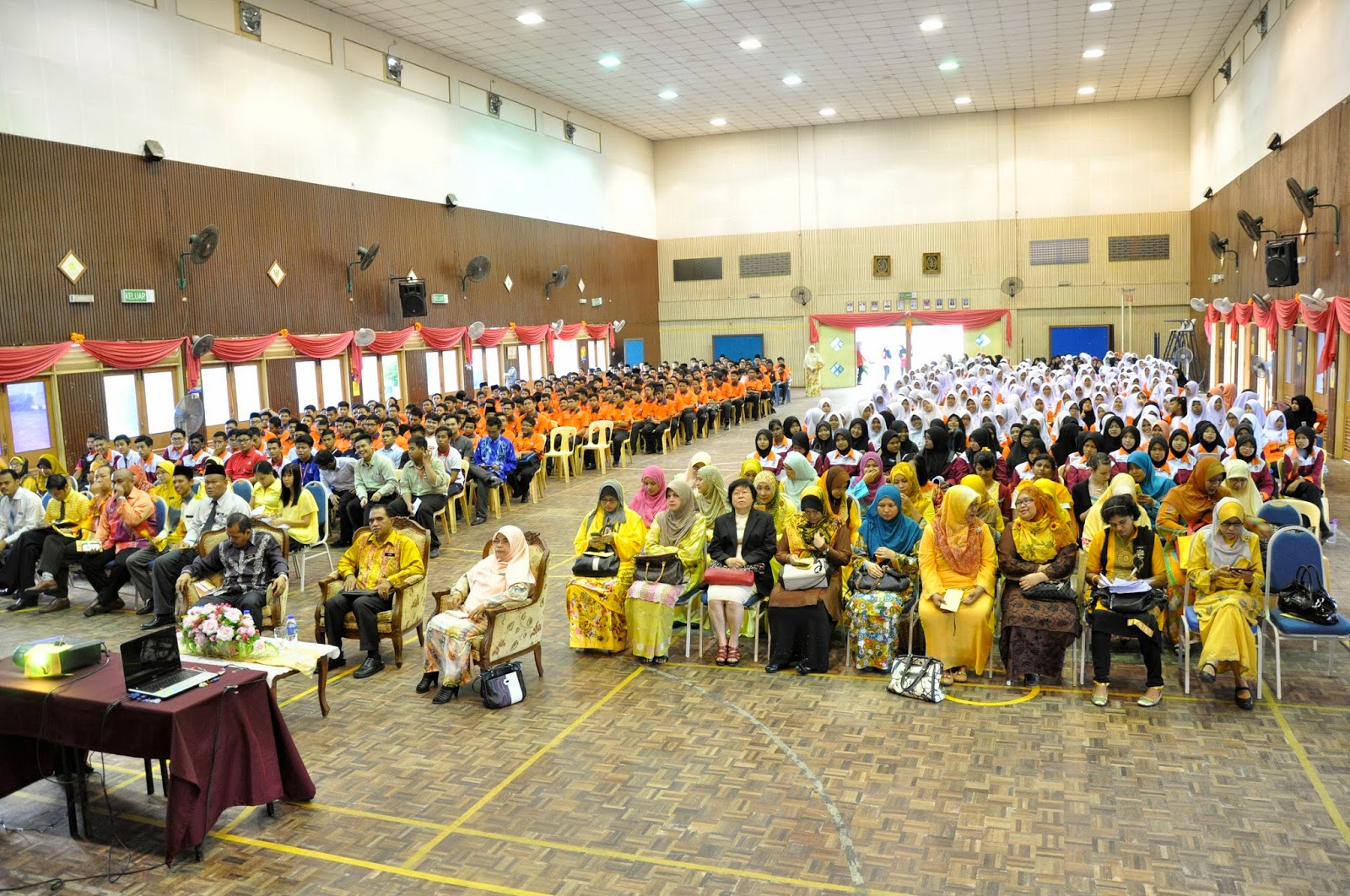 SM TEKNIK JOHOR BAHRU: SAMBUTAN HARI GURU 2014 SM TEKNIK JOHOR BAHRU