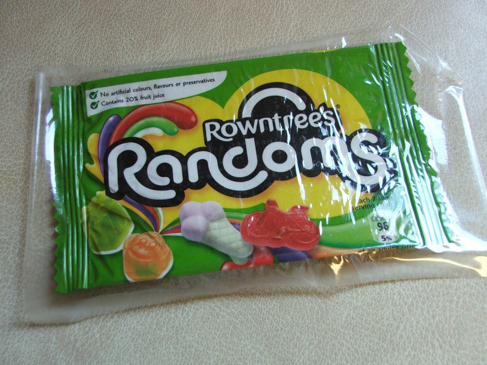 Scrap-a-tabulous: Summer Holiday Crafts - Day 10