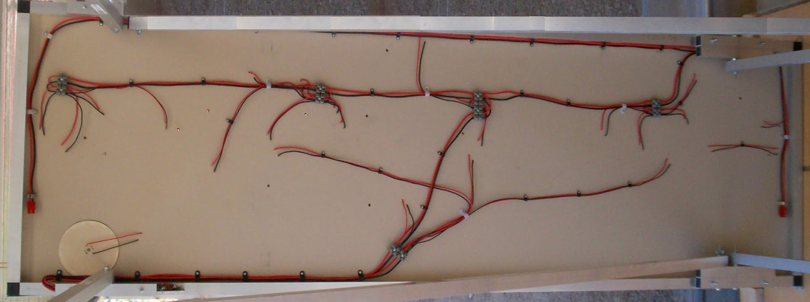 Strathalbyn in N scale: Wiring