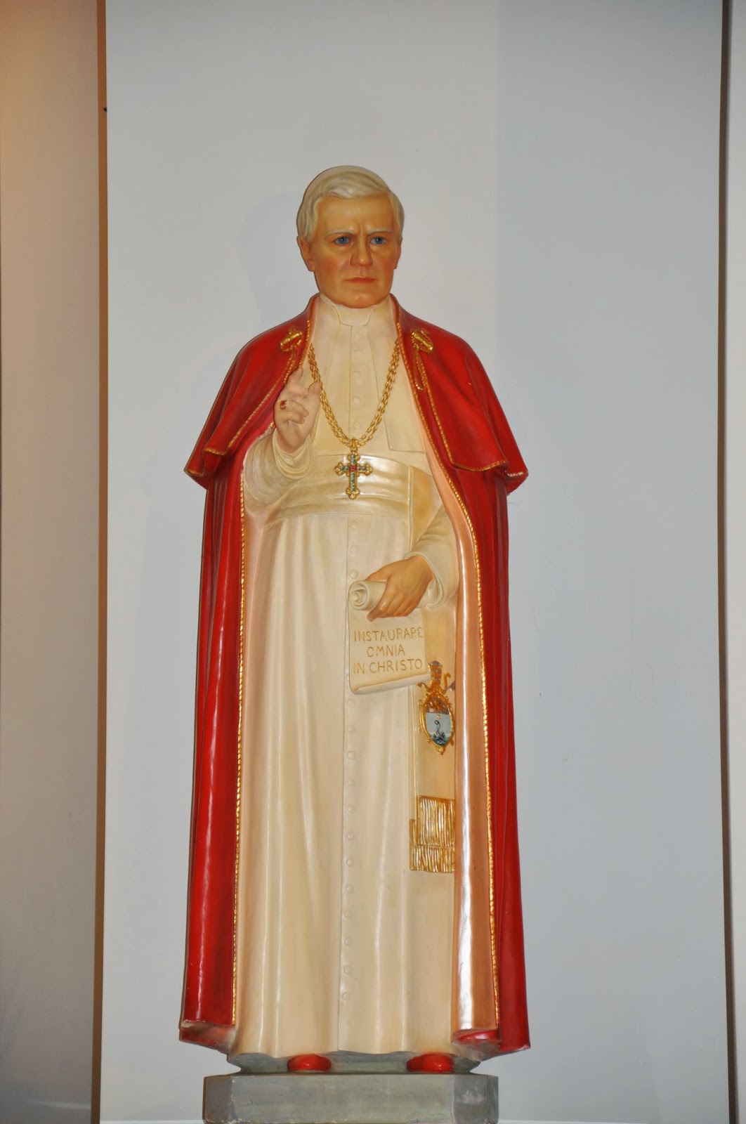 Orbis Catholicus Secundus: Catholic Culture: Statues of Sainted Popes
