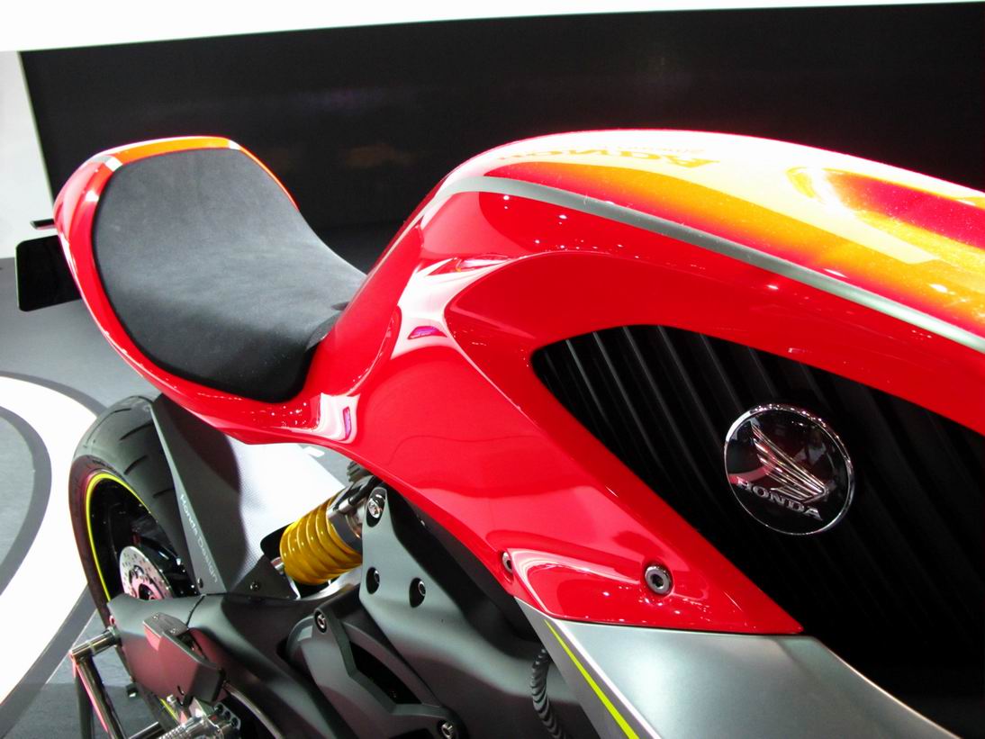 HONDA RC-E 電動概念二輪跑車