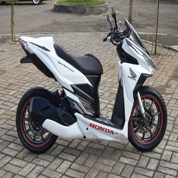 25 Gambar modifikasi vario 150 esp velg jari jari ban besar ceper ...
