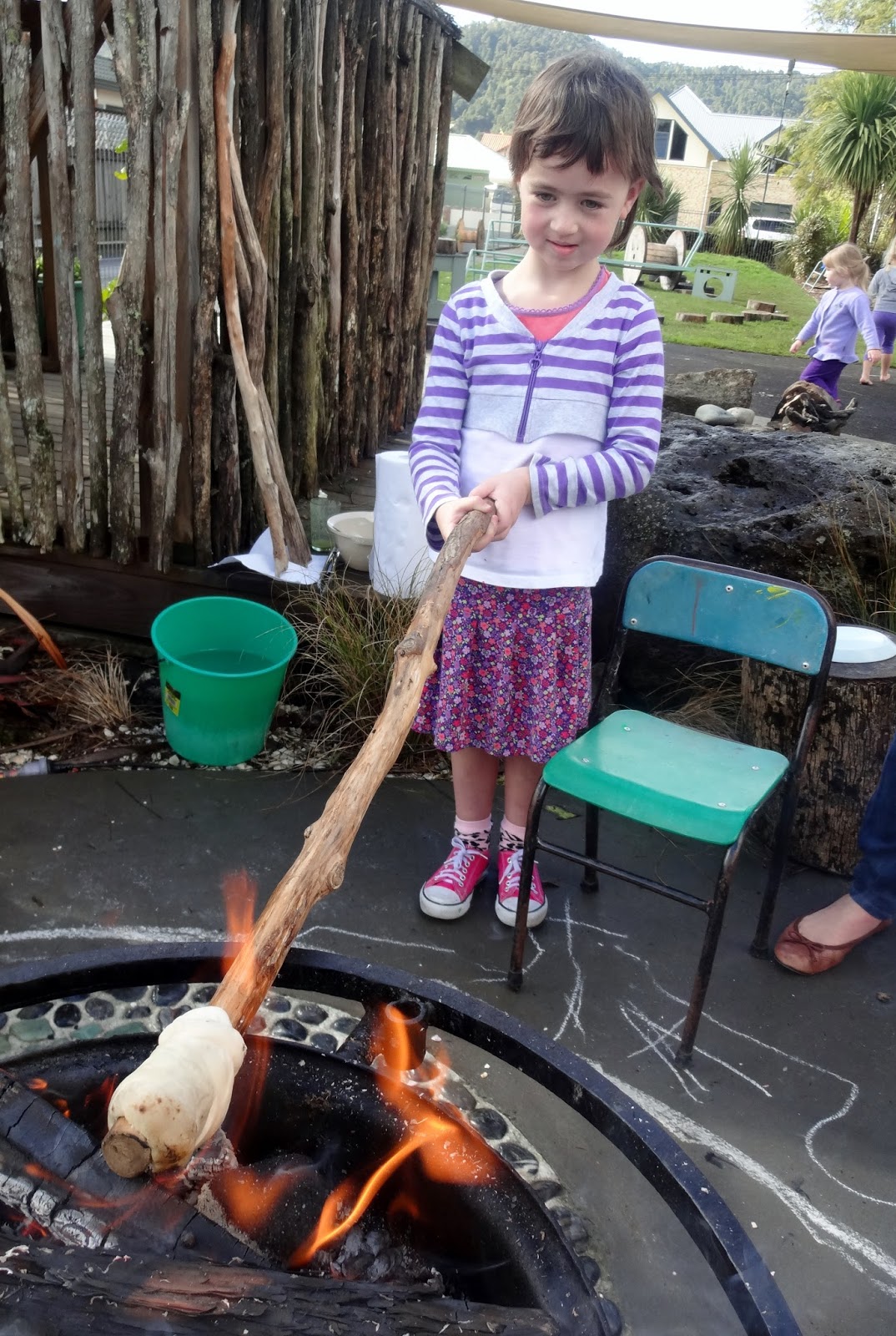 Mairtown Kindergarten: The possibilities of a stick