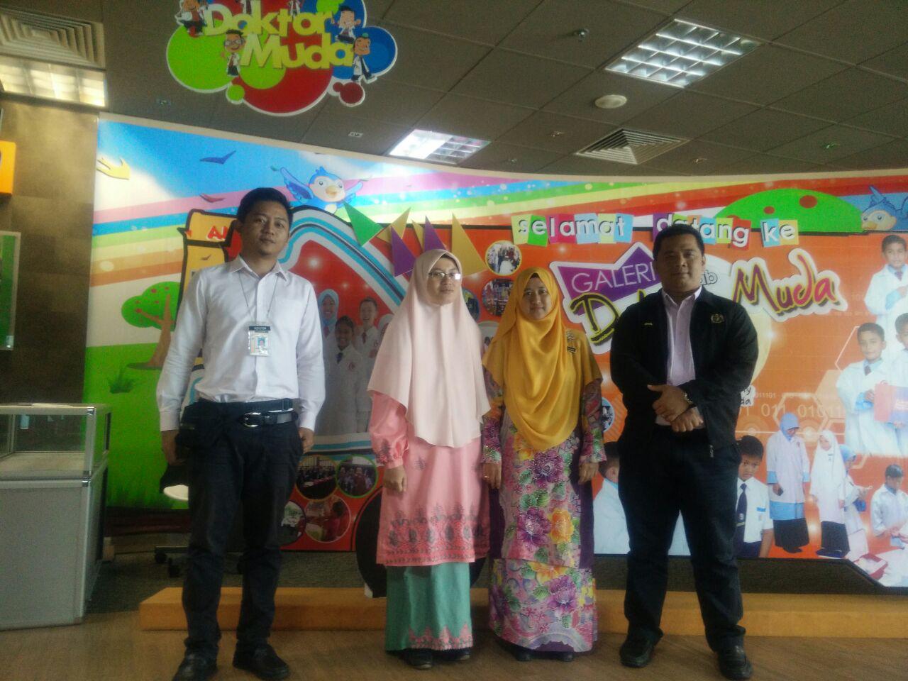 Kelab Doktor Muda SMKSJ