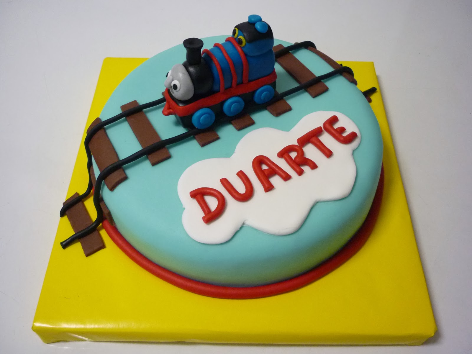 IdeiasDocinhas: Bolo Comboio Thomas