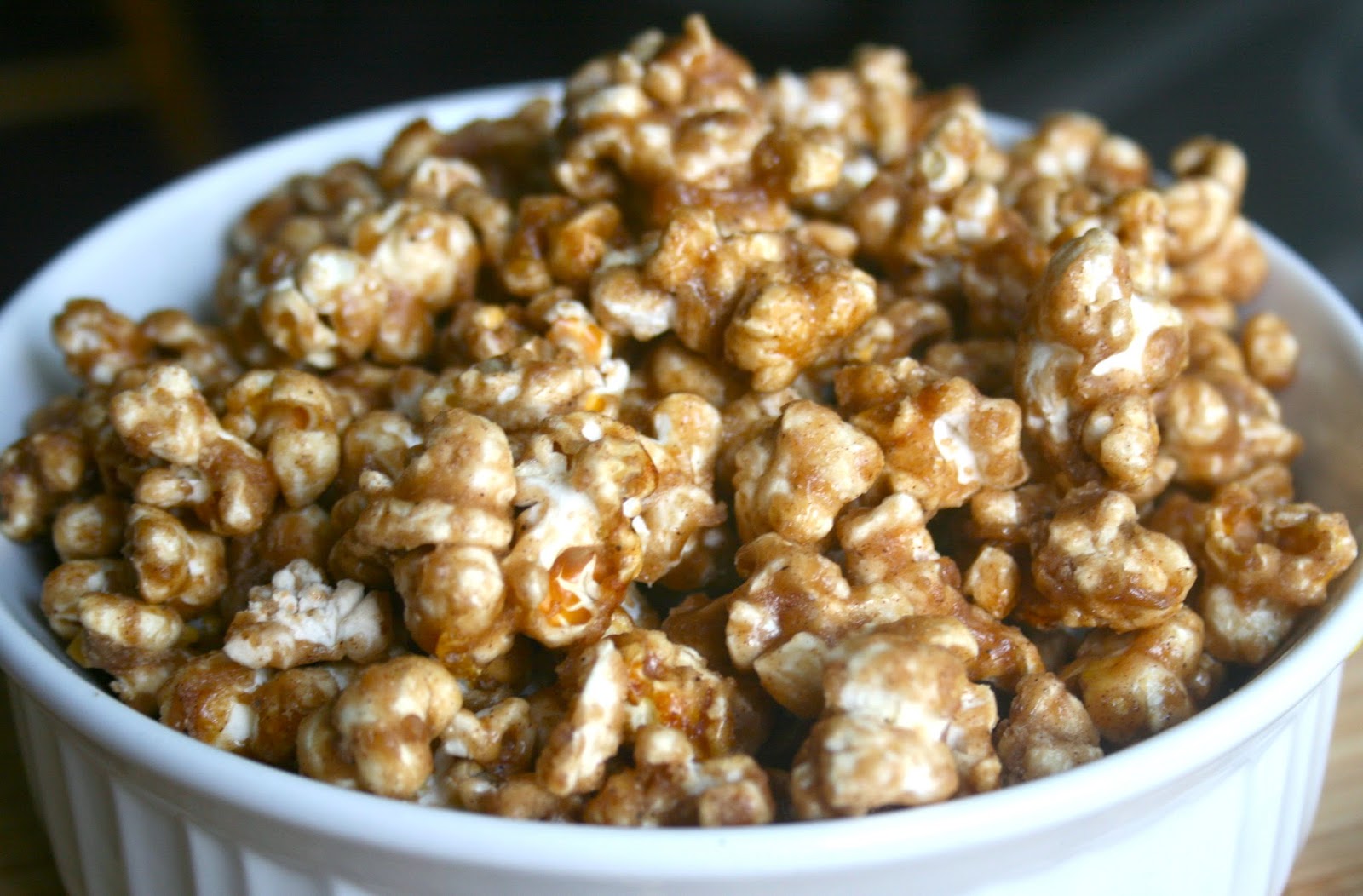 Bake - a - holic: Pumpkin Pie Spice Caramel Popcorn