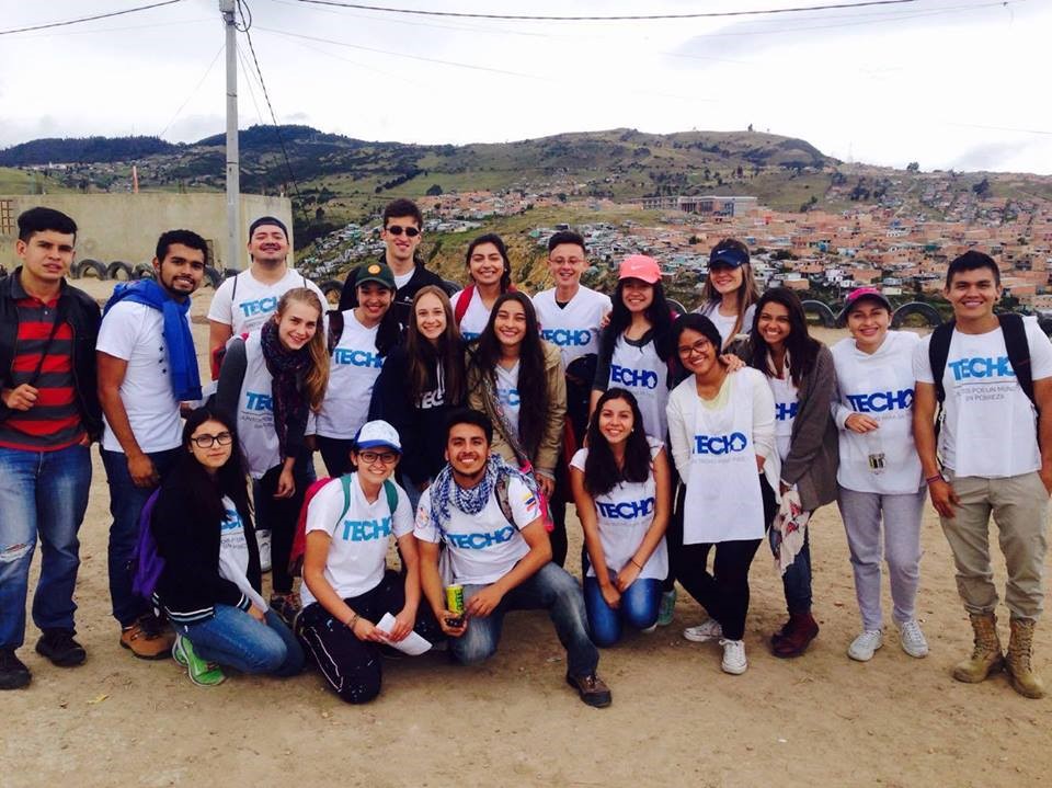 Acercamiento a las redes transnacionales: Voluntariado en TECHO: una ...