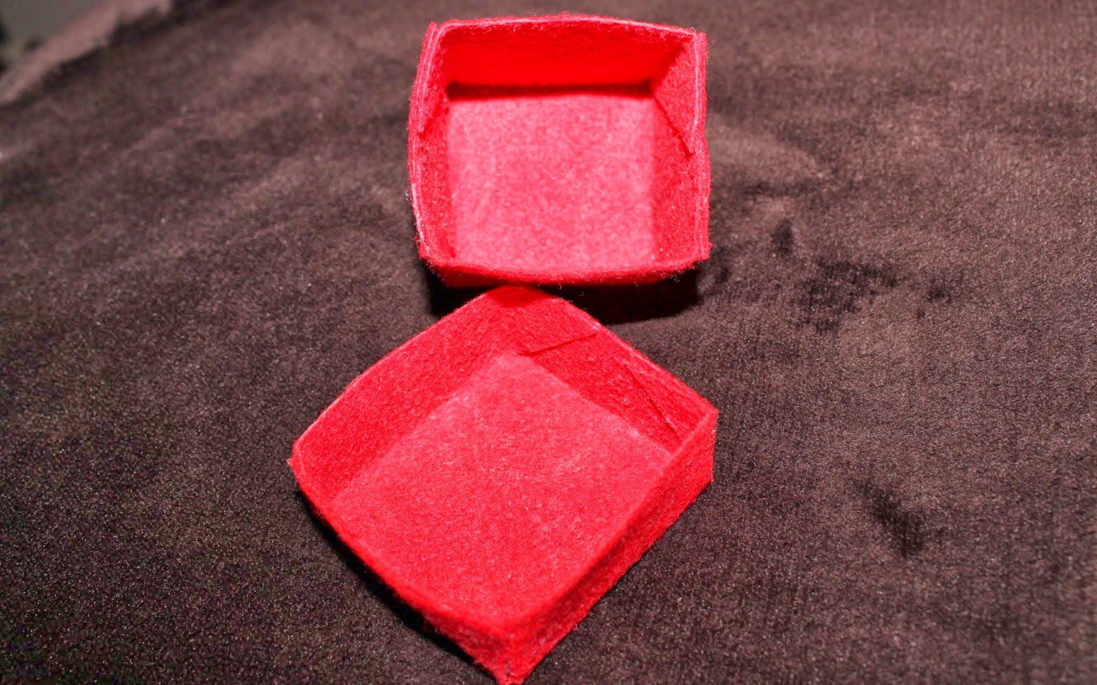 Aira Artistry: Discovering 2014: Felt Gift Boxes