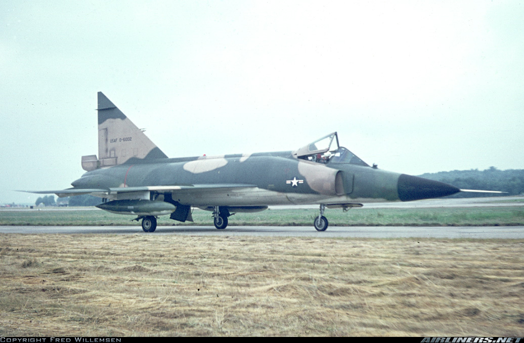 Guerra-Historia-Armamento, en Español: F-102 Delta Dagger y su poco ...