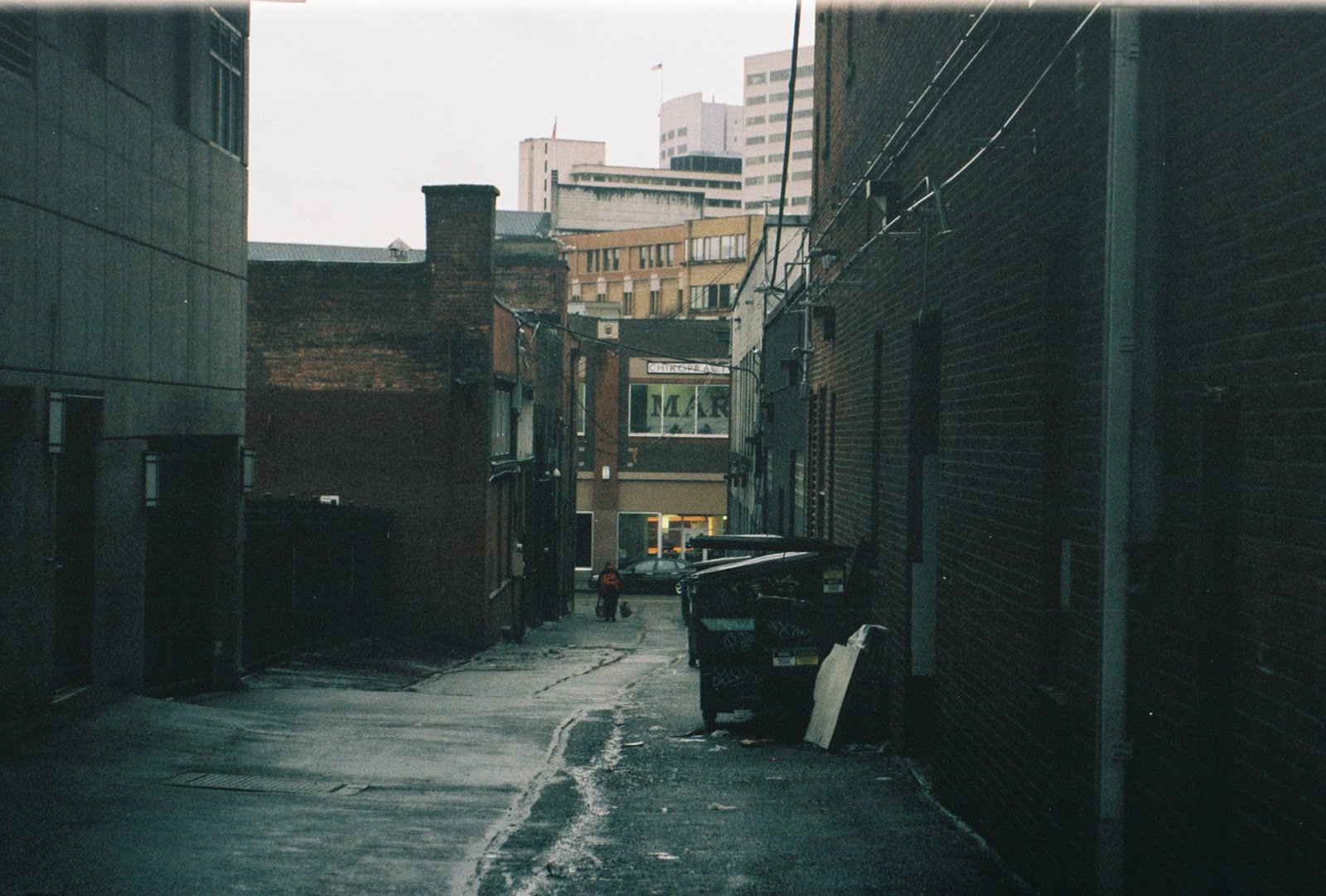 Shotsick types things: Pictures of Alleys in Seattle