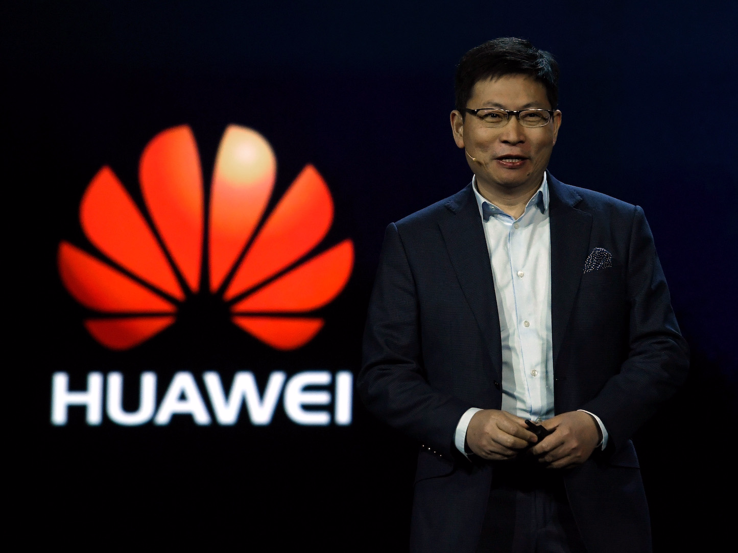 Founder of Huawei thanks Apple for allowing them to dominate the market