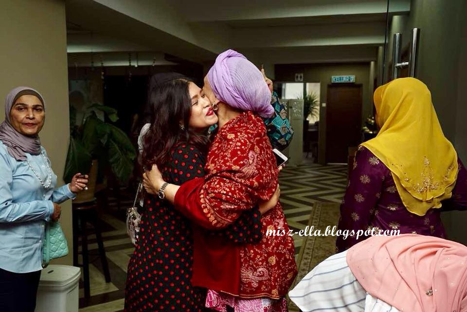 Puan Sri Shariffa Sabrina lancarkanTanah Aina Cookies & Cakes Recipe ...