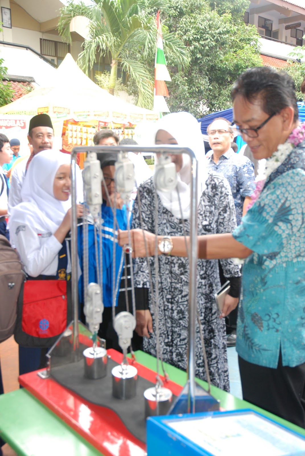 PP-IPTEK Meramaikan Science & Technology Expo SMPN 99 Jakarta - Pusat ...