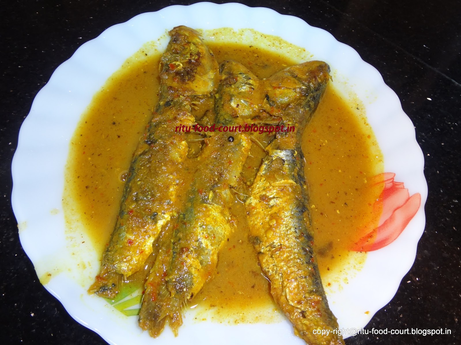 Welcome to Food World: Pohala machha tarkari(small fish fry)-in ...