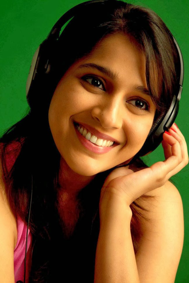 Jabardasth Anchor Rashmi Gautam Latest Hot Photoshoot - Hot Blog Photos