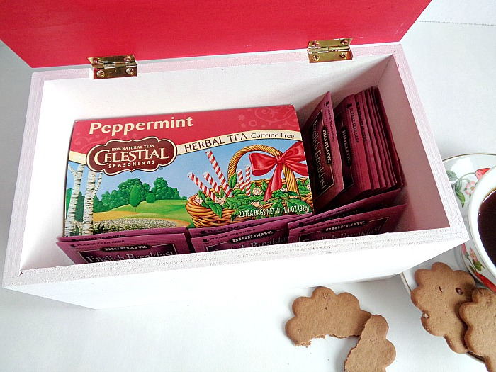 3 Step DIY: Tea Box - Running With A Glue Gun