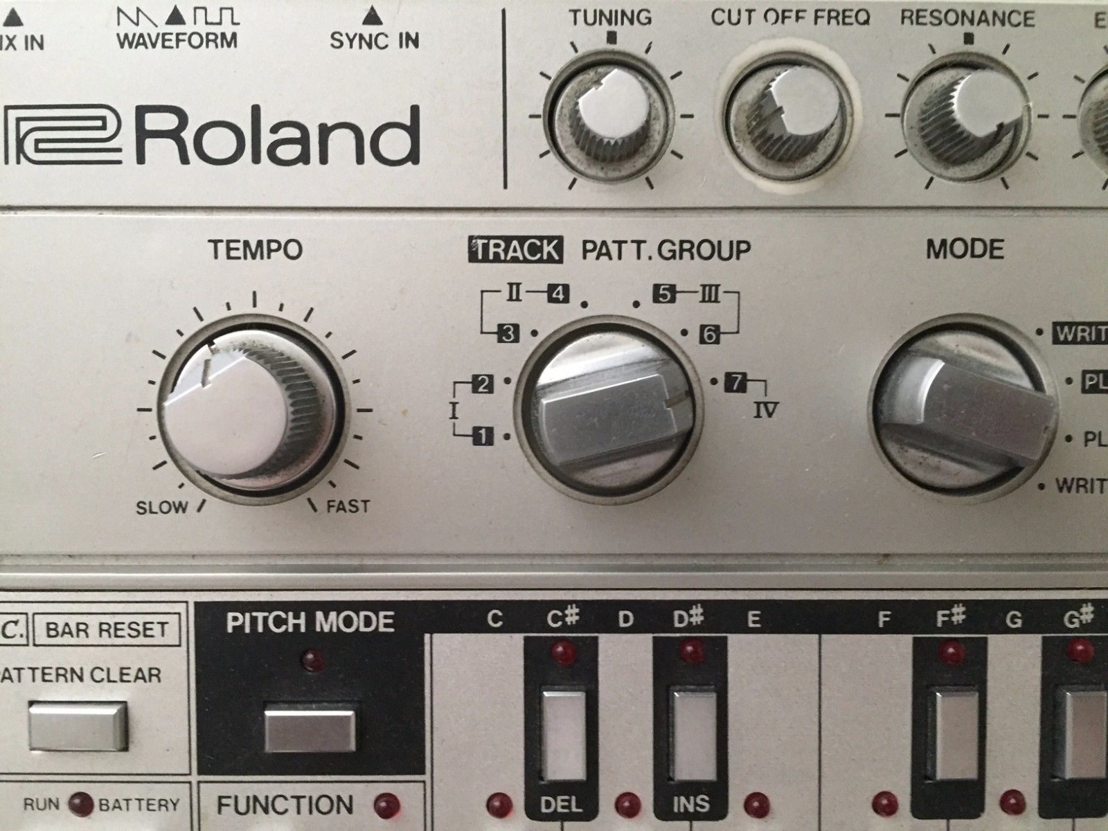 MATRIXSYNTH: Roland TB-303 with Original Box