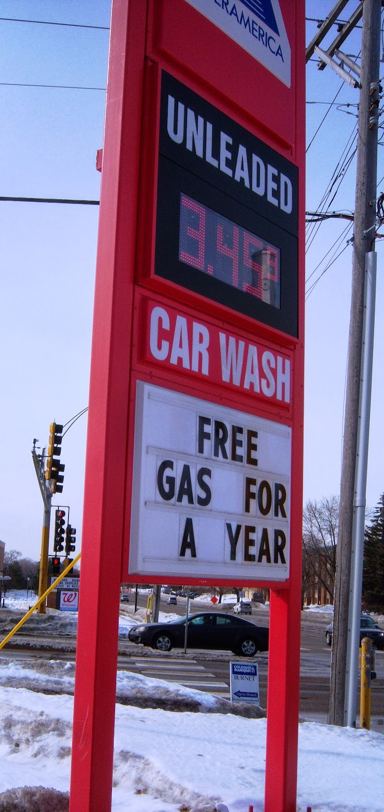 I am CuTRis: Free Gas For A Year