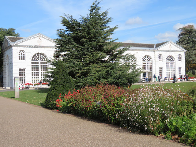Let's Go! The Great Broad Walk at Kew Gardens