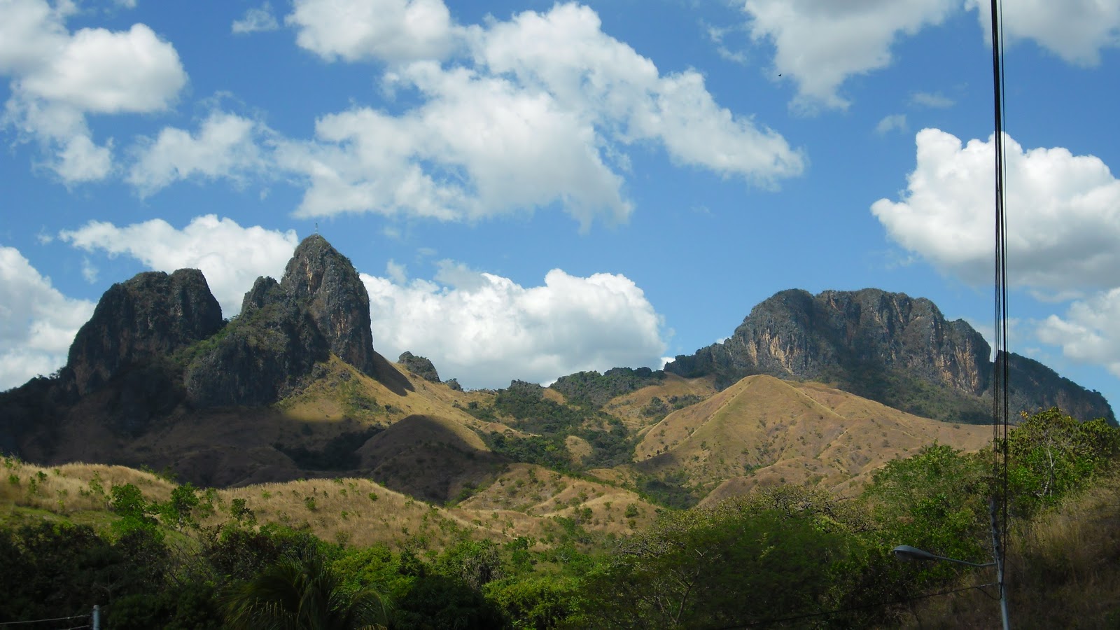 Los imponentes Morros. Parque Nacional Aristides Rojas, San Juan de los ...