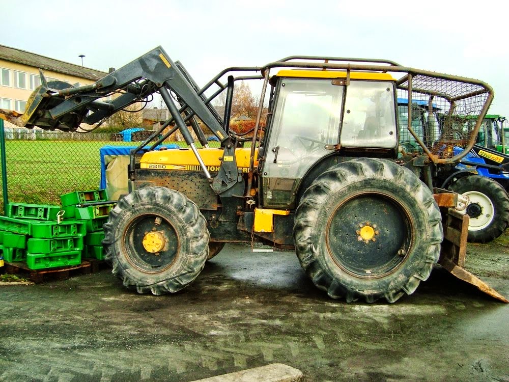 Tractor Forestier John Deere 2850 troliu dublu padure