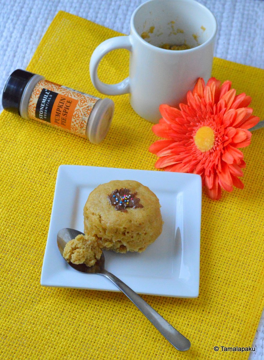 2 Minute Pumpkin Spice Mug Cake ~ Tamalapaku