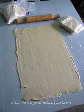 Pineapple Strudel 凤梨果餡卷