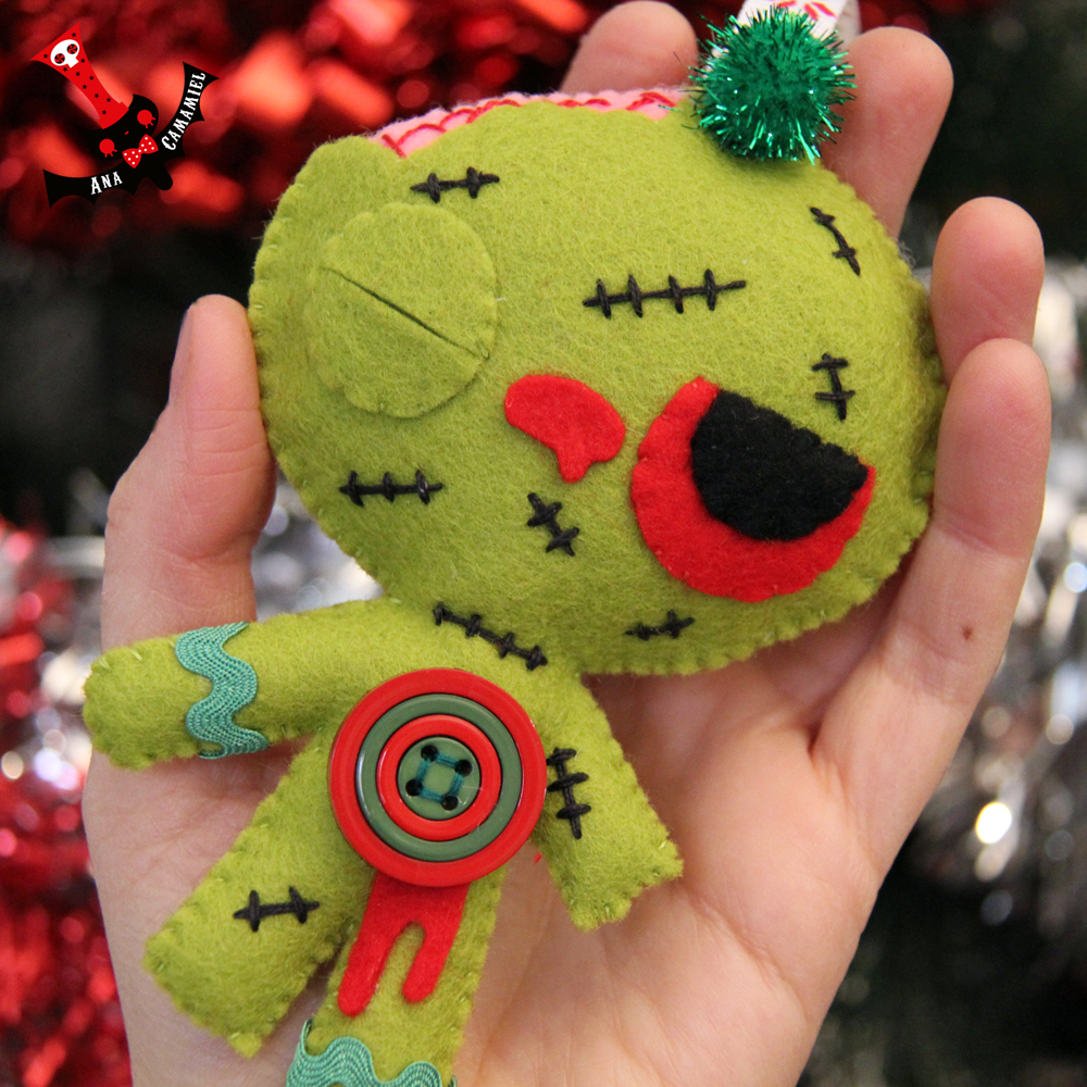 Ana Camamiel horror vacui: Zombie gingerbread