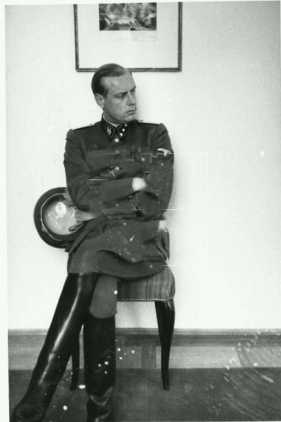 Lomsvatern: Photo Album Traudl Junge and Artur Axmann Collection Harry ...