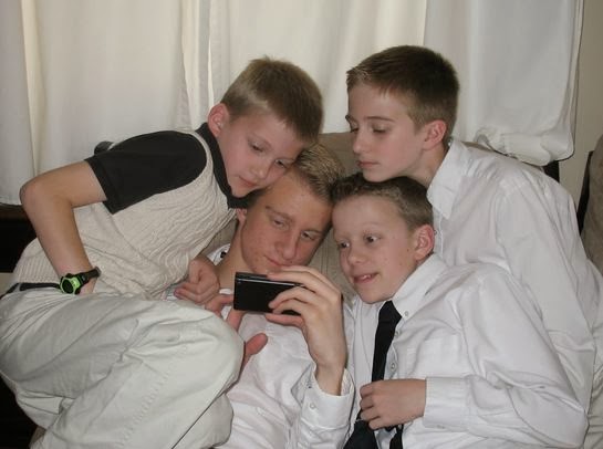 10,000 things that make me happy: Male Bonding