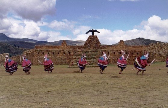 LA FISICA EN NUESTRAS VIDAS : DANZAS TRADICIONALES DE MI LOCALIDAD Y REGION