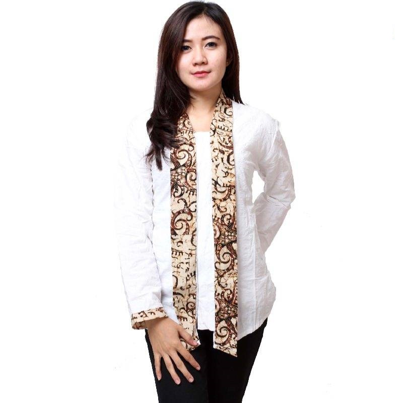 Koleksi Model Blus Kantor Batik Modern, Desain Unik! | Model Baju Batik ...