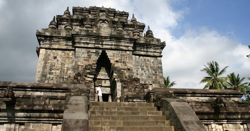 Candi Mendut Dinasti Syailendra