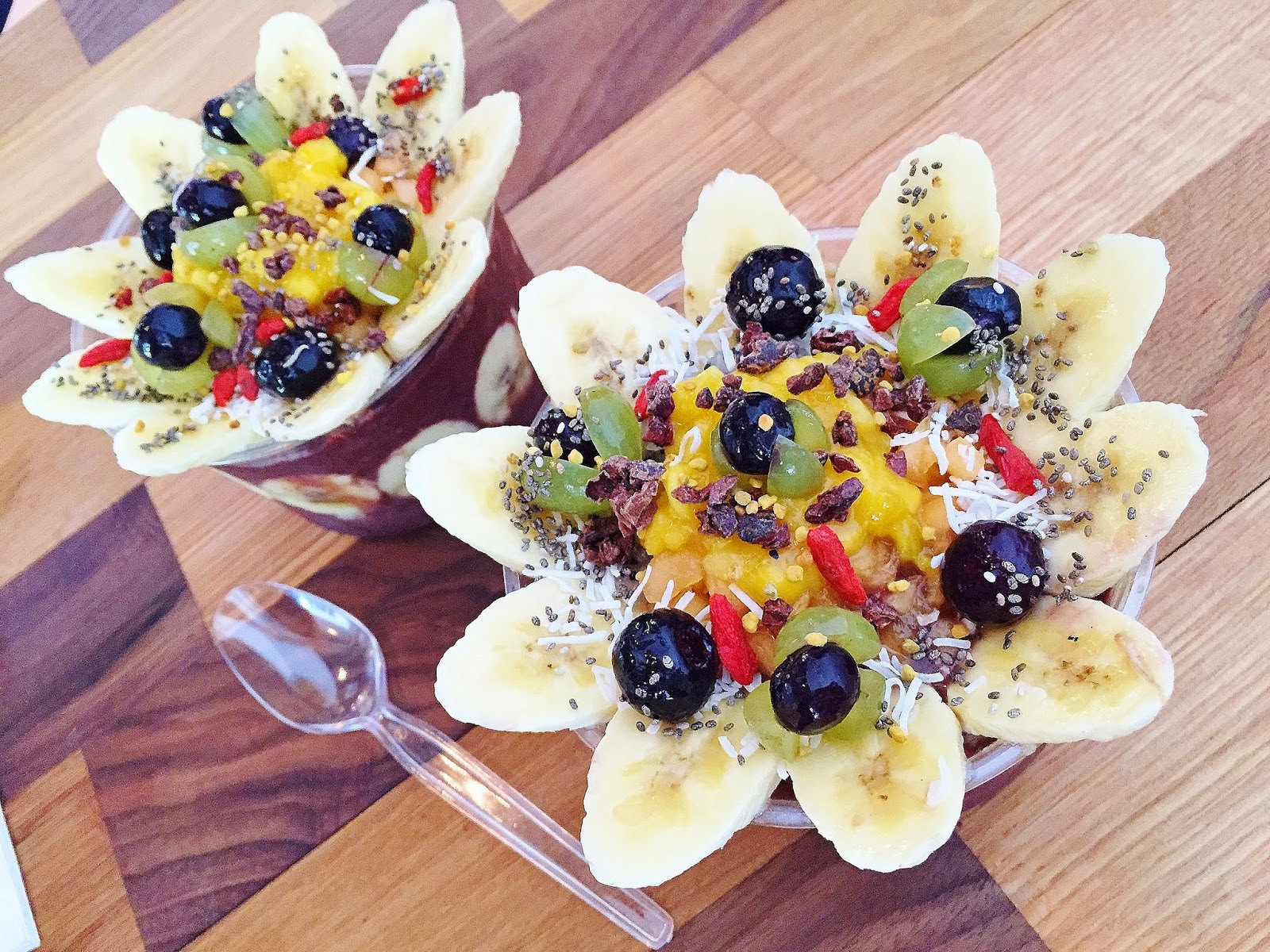 Project Aćai - Acai dessert bowl in Holland V | ♕ HerPenandFork