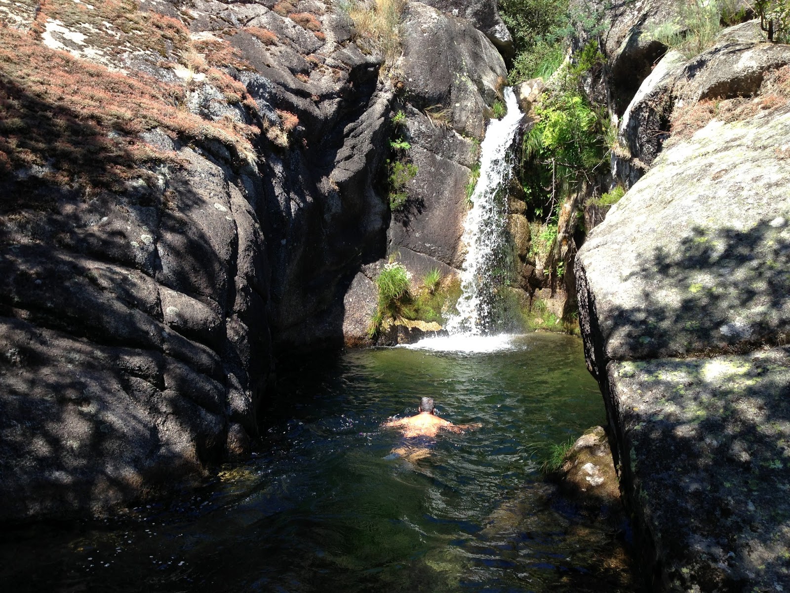 Jose Fortuna: Serra da Cabreira - Cascata da Candosa, Rio Ave cerca da ...